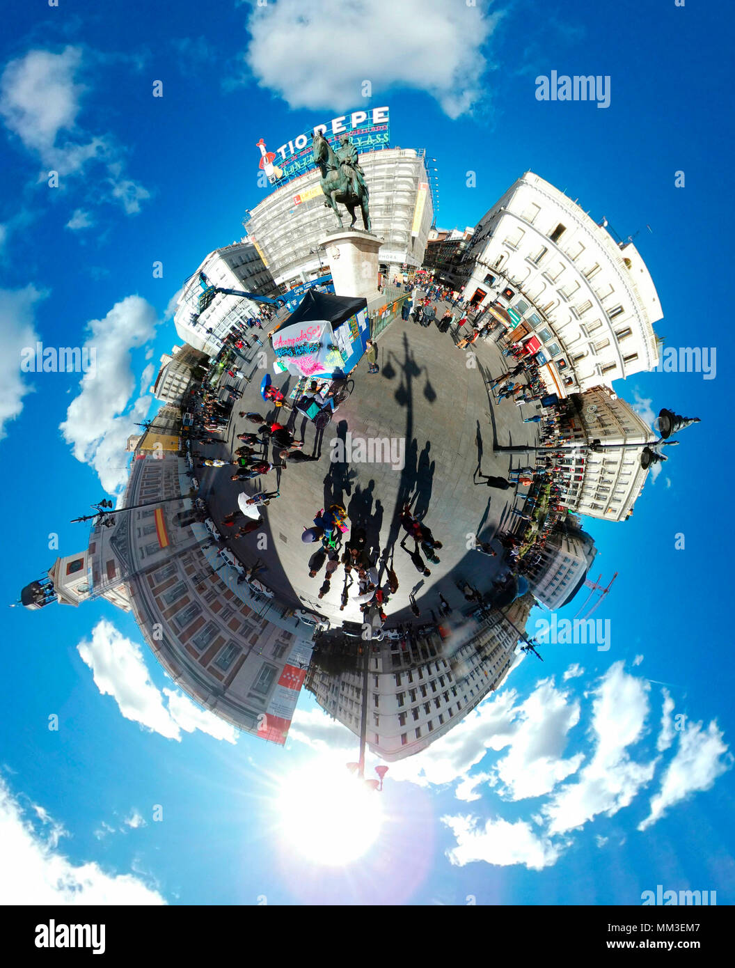 full circle Panorama (little planet): Puerta del Sol, Madrid Stock ...