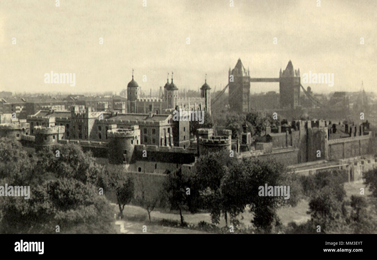 Tower from Tower Hill. London. 1935 Stock Photo - Alamy