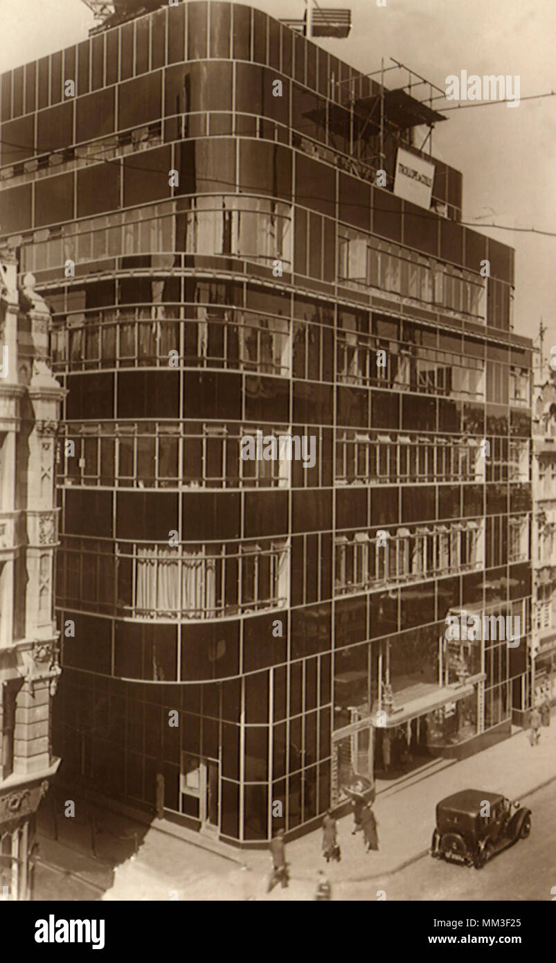 The street london hi-res stock photography and images - Alamy