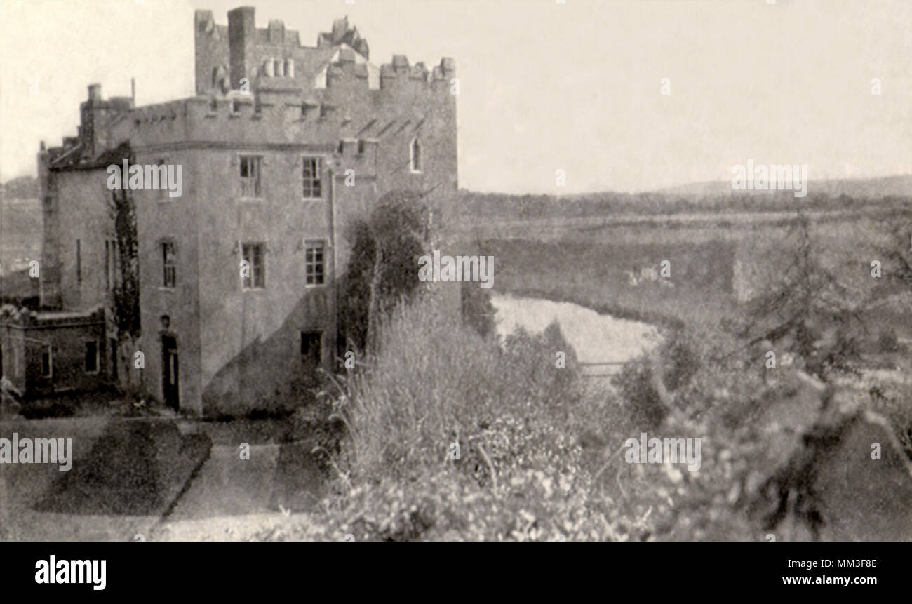 Ardfinnan hi-res stock photography and images - Alamy