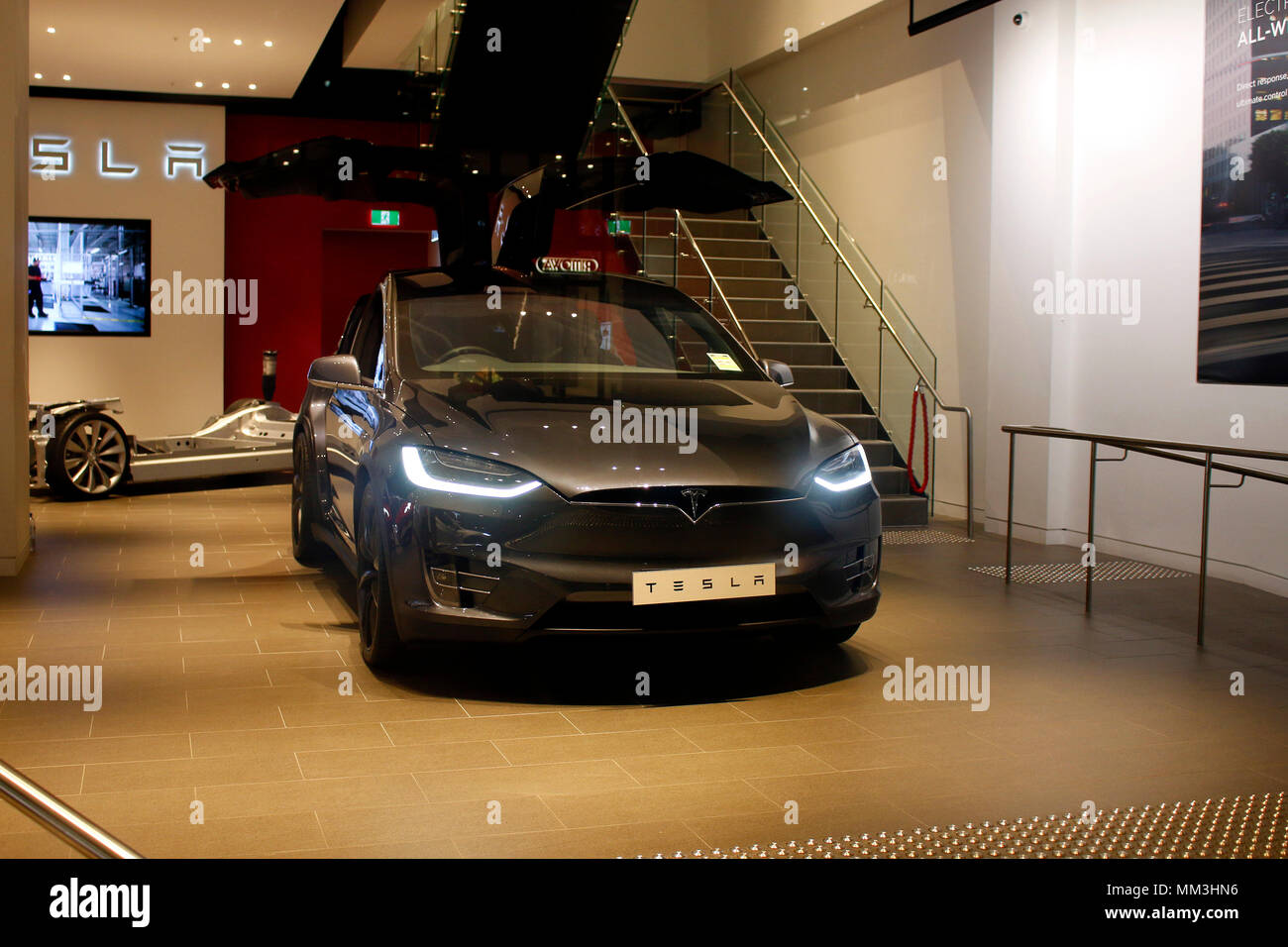 ein Tesla Miodel X, Sydney, Australia Stock Photo - Alamy