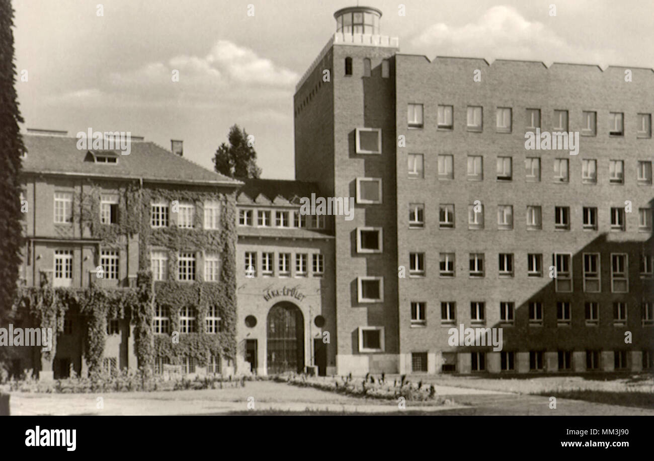 1960 university hi-res stock photography and images - Alamy