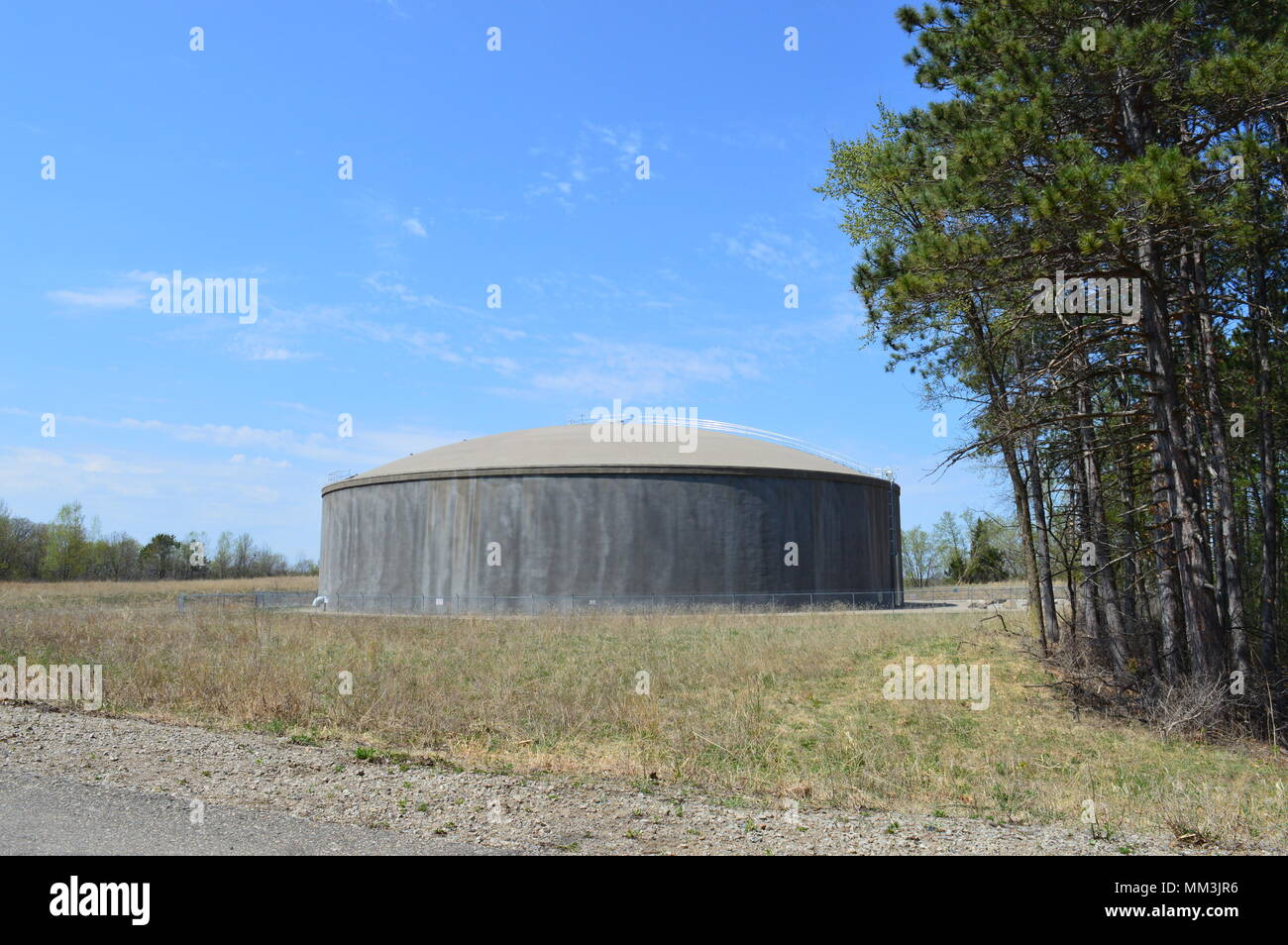 Water reservoir building in the country Stock Photo - Alamy