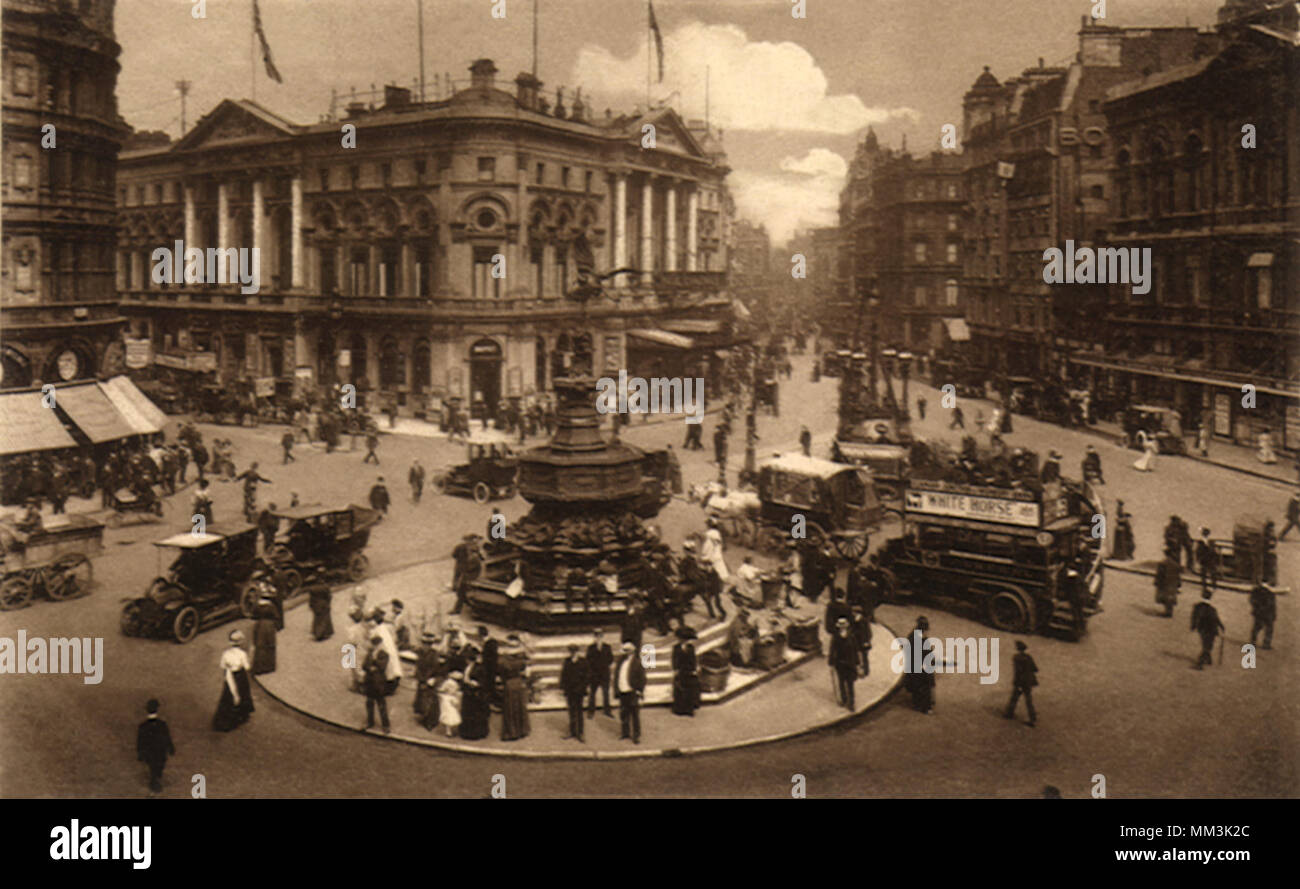 Piccadilly Circus. London. 1910 Stock Photo - Alamy