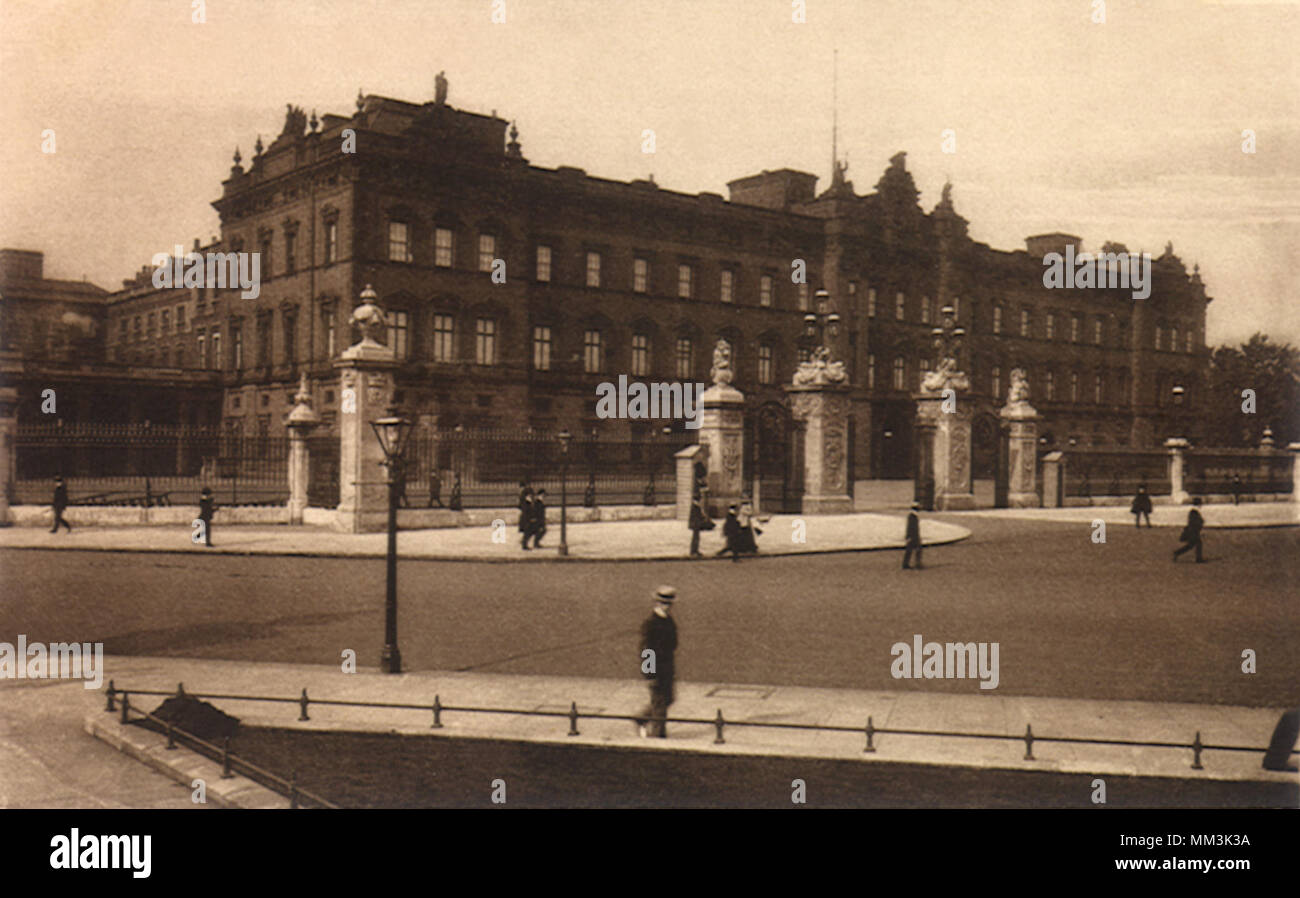 Buckingham Palace. London. 1910 Stock Photo - Alamy