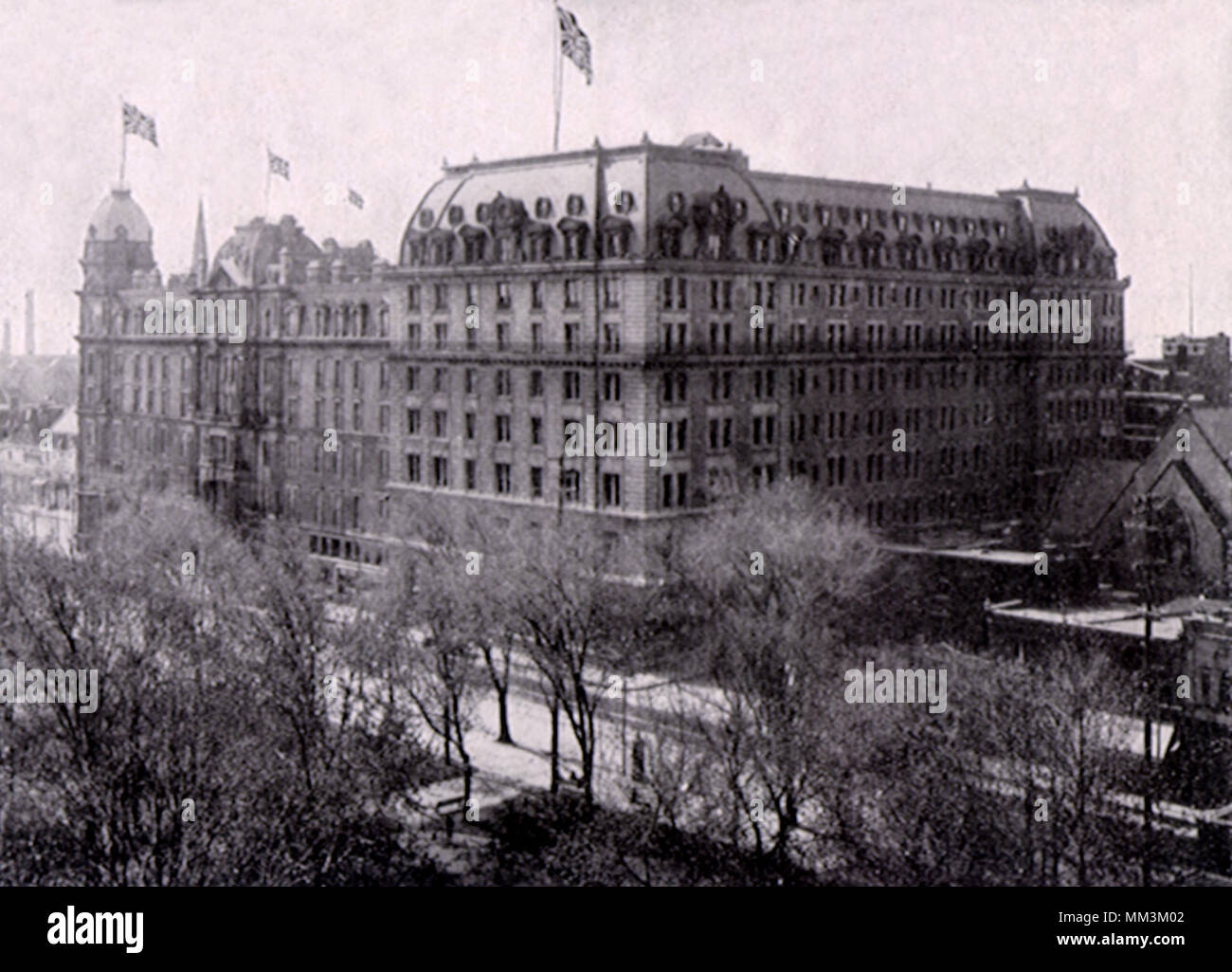 Canada hotel 1910 hi-res stock photography and images - Alamy