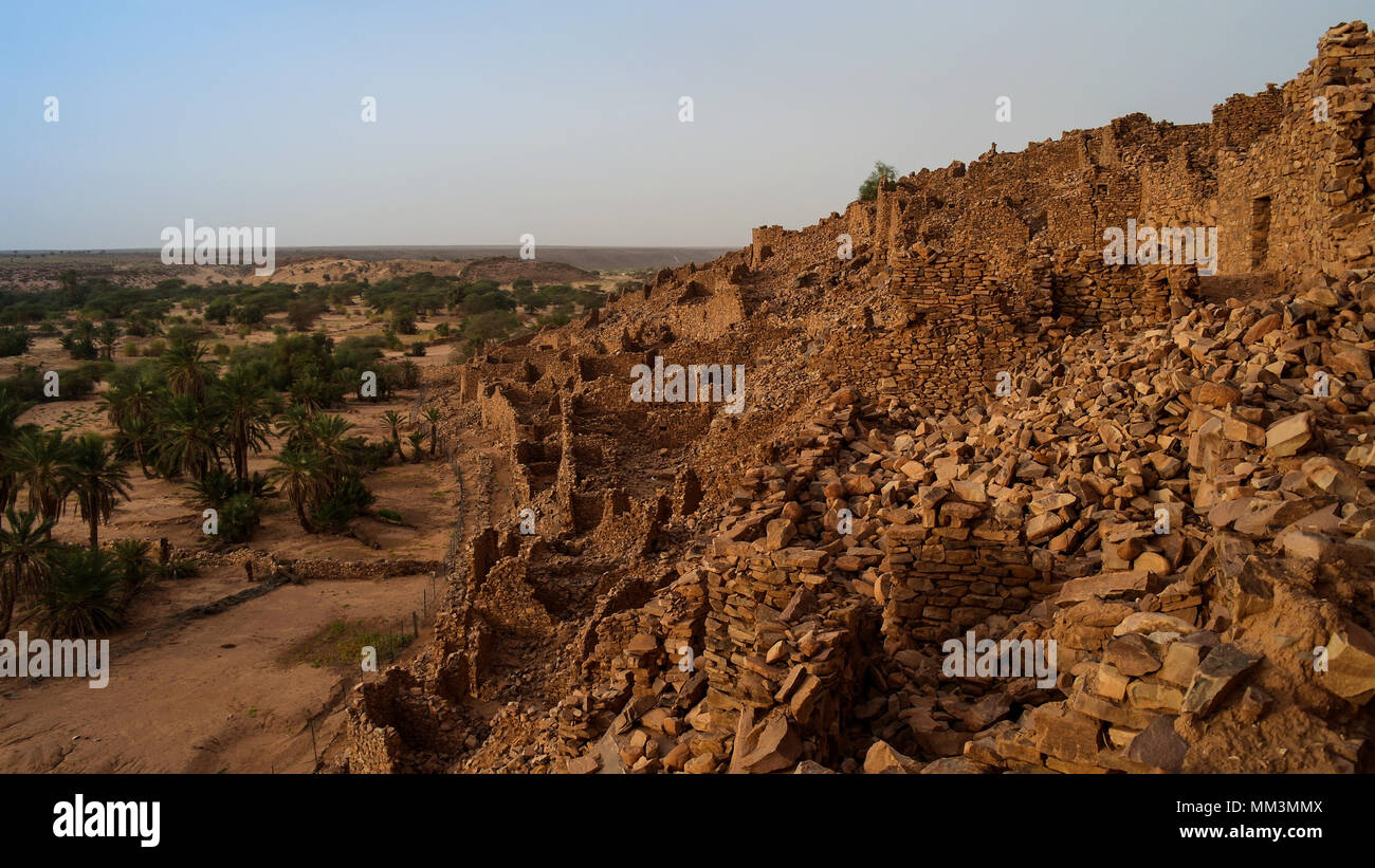 Ruins of Ouadane fortress in Sahara, Mauritania Stock Photo - Alamy