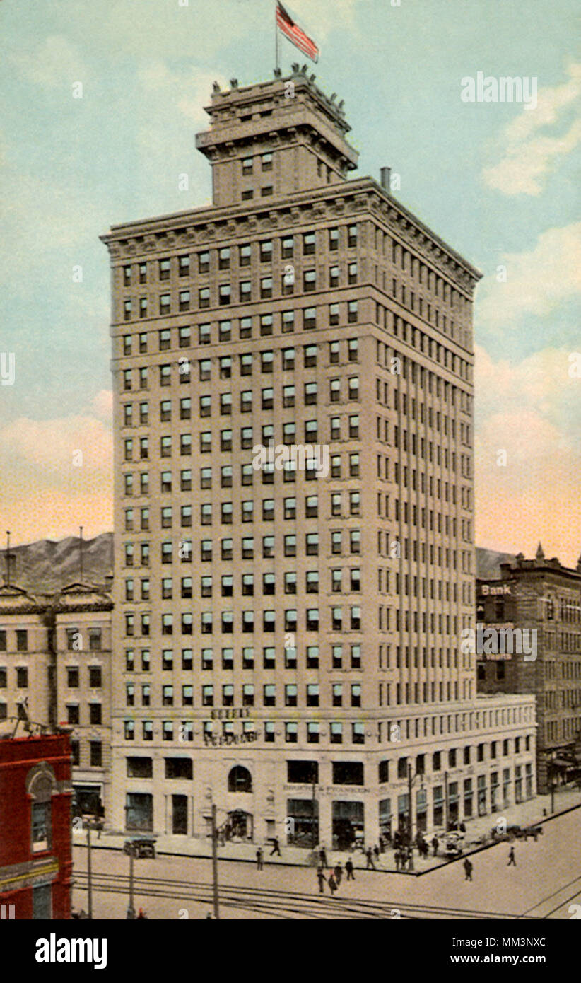 Walker building hi-res stock photography and images - Alamy