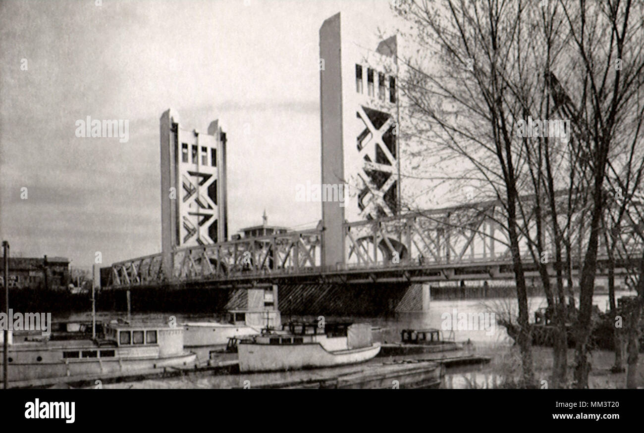 Golden bridge sacramento hi-res stock photography and images - Alamy