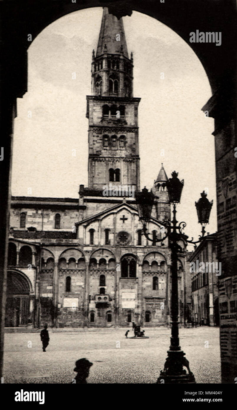 Grand Plaza and Cathedral. Modena. 1910 Stock Photo - Alamy