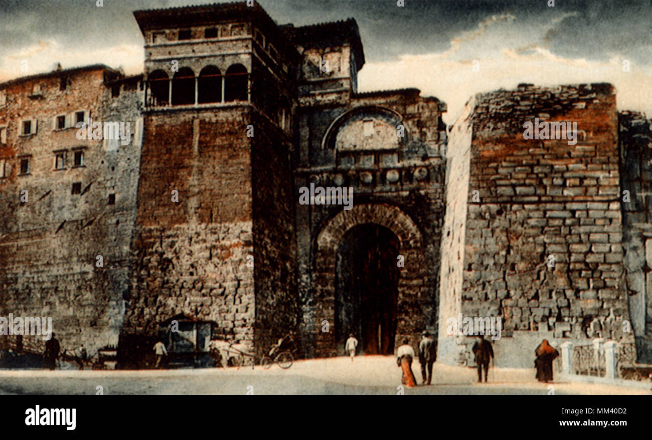 Urbica gate hi-res stock photography and images - Alamy