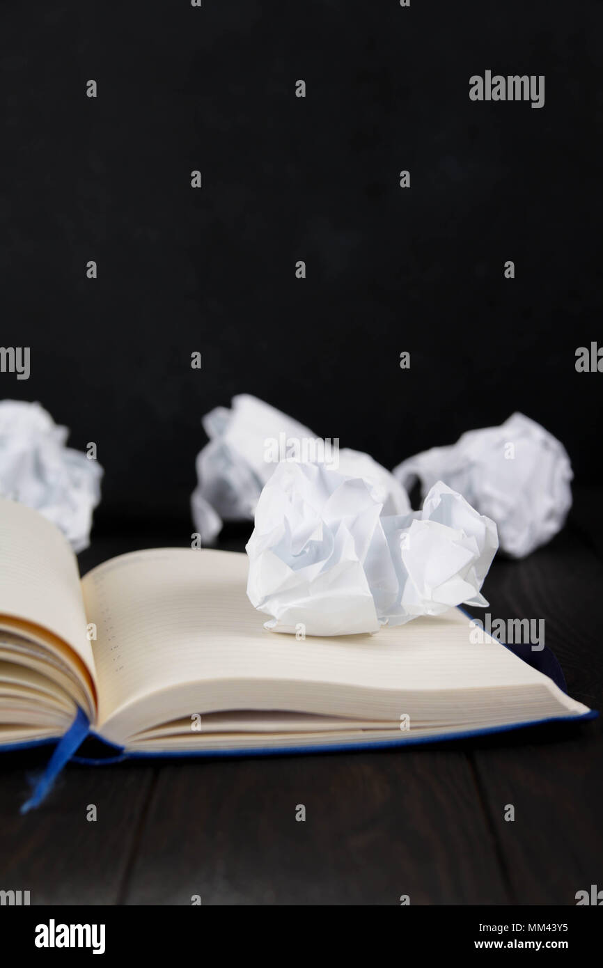 Notebook and crumpled paper hi-res stock photography and images - Alamy
