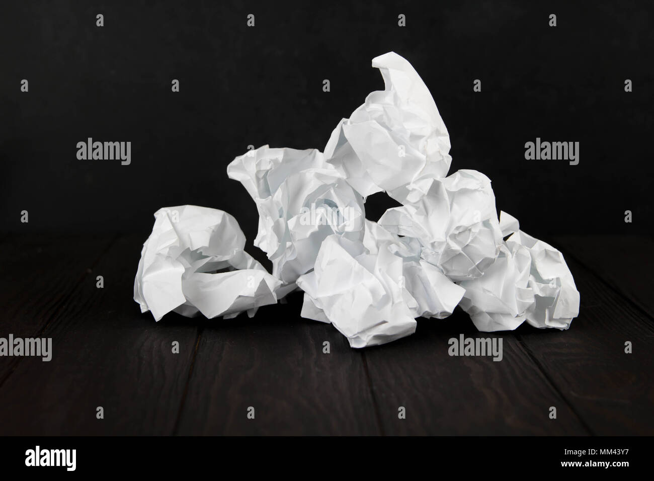 Office crumpled paper pencil hi-res stock photography and images - Alamy