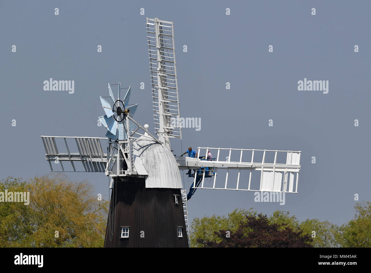Fixed windmill hi-res stock photography and images - Alamy