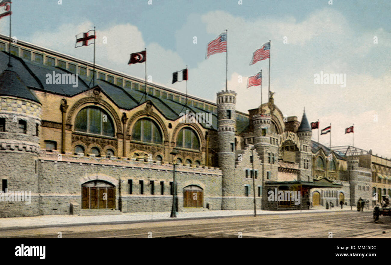 Chicago coliseum hi-res stock photography and images - Alamy