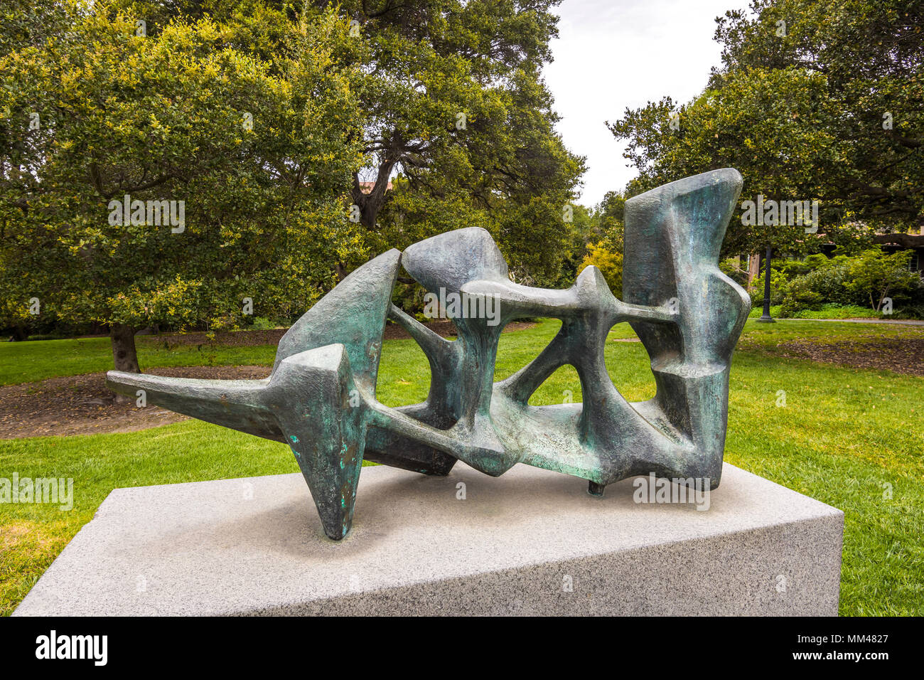 Campus sculpture hi-res stock photography and images - Alamy
