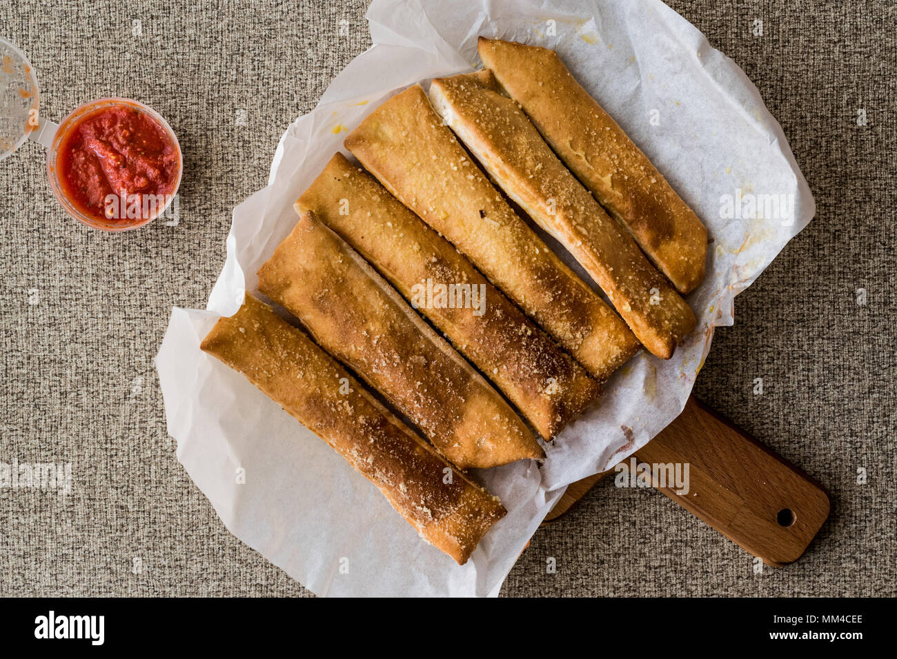 Breadsticks and dipping sauce hi-res stock photography and images - Alamy