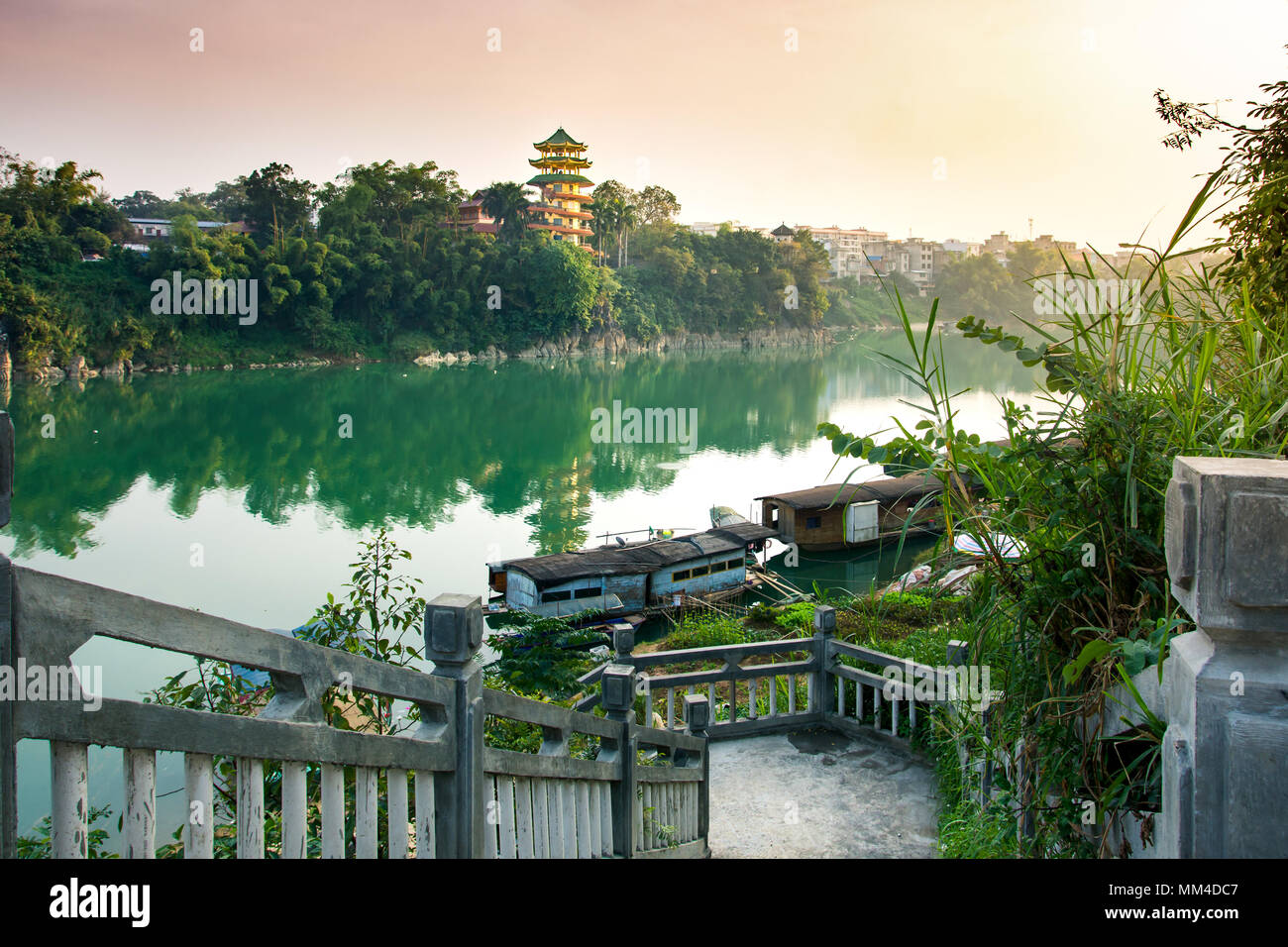 Red sun pavilion hi-res stock photography and images - Alamy