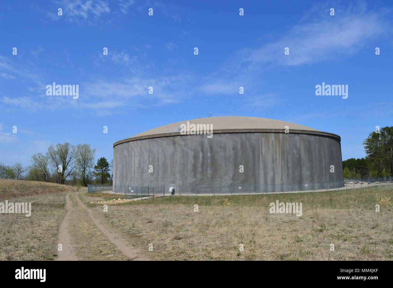 Reservoir building hi-res stock photography and images - Alamy
