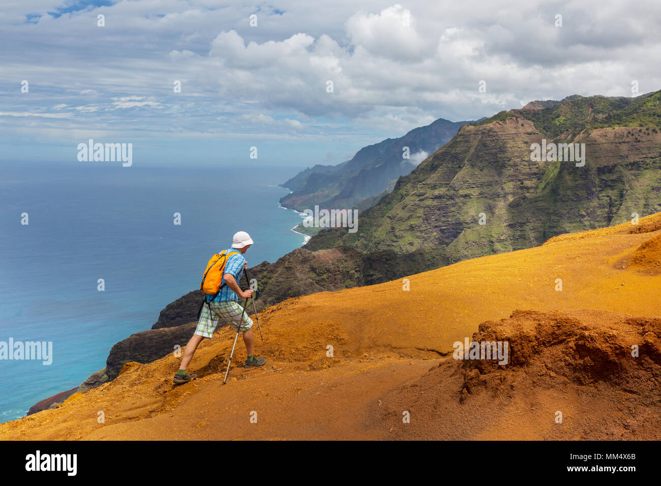 Hike in Na Pali coast in Kauai icland, Hawaii Stock Photo - Alamy