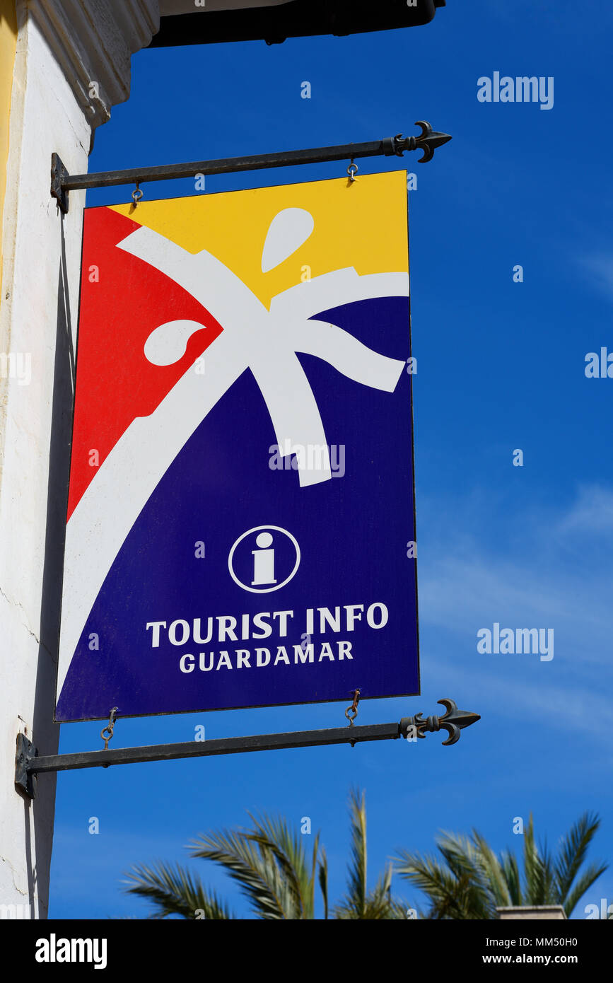 Tourist info sign hi-res stock photography and images - Alamy