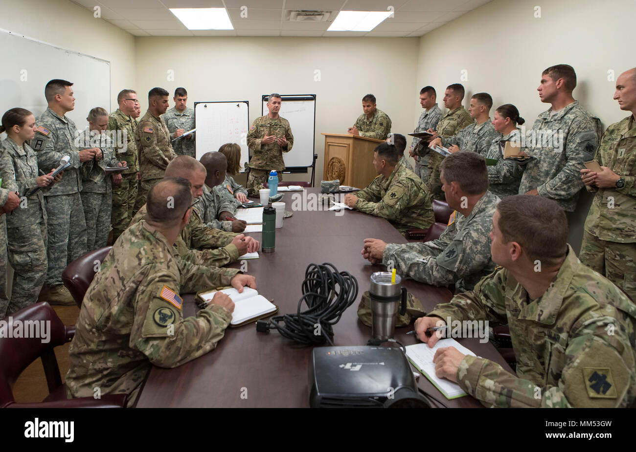 Commanders update brief hi-res stock photography and images - Alamy