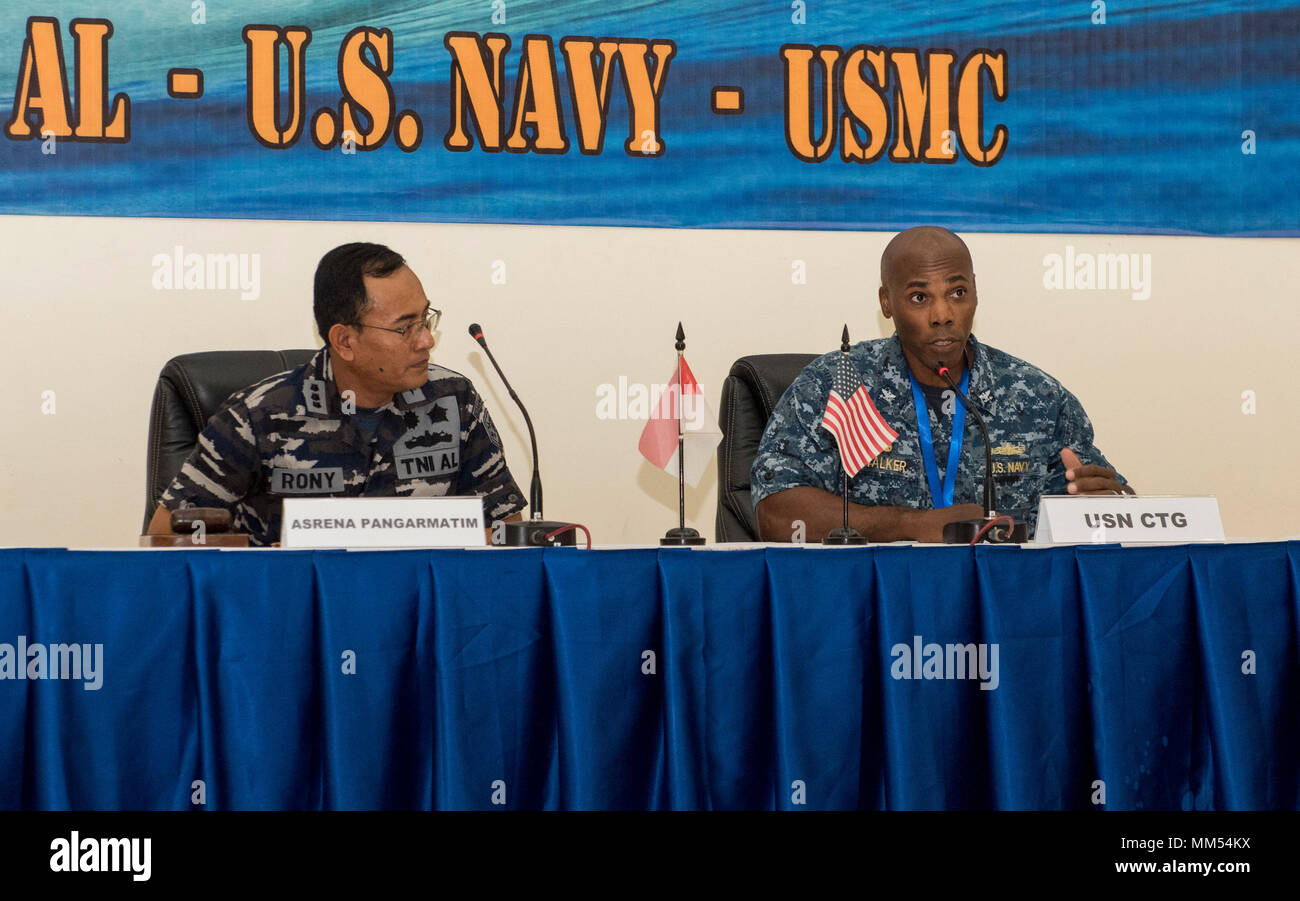 170907-N-OU129-107 SURABAYA, Indonesia (September 7, 2017) Capt. Lex ...