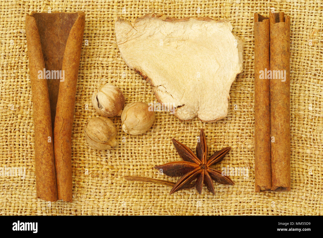 Sack star anise hi-res stock photography and images - Alamy