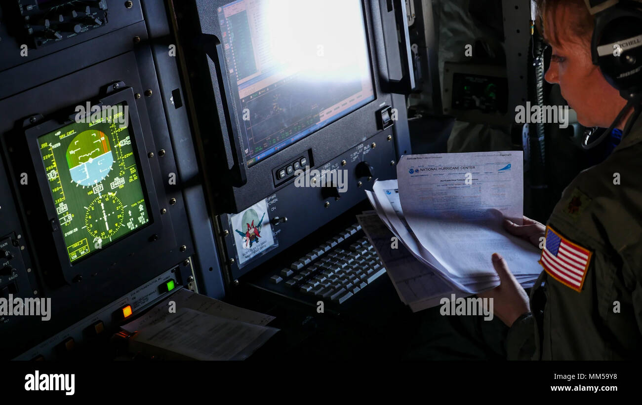 53d weather reconnaissance squadron hi-res stock photography and images ...
