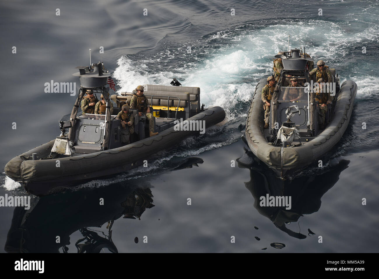 Inflatable combat assault craft hi-res stock photography and images - Alamy