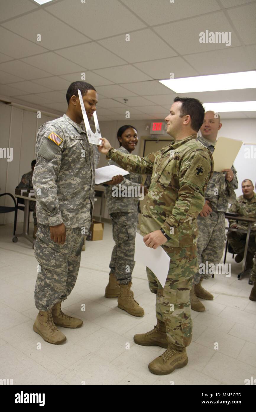 Soldier readiness process hi-res stock photography and images - Alamy