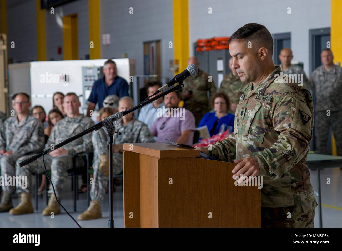 U.S. Army Lt. Col. Christopher Ruggerio, incoming commander, 86th Troop ...