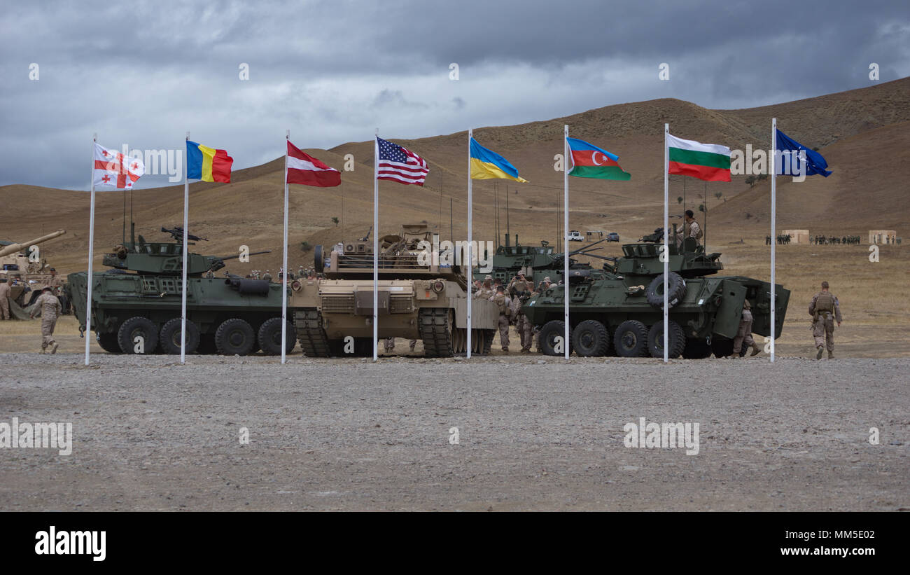 Georgian Armed Forces soldiers and U.S. Marines from Marine Force ...