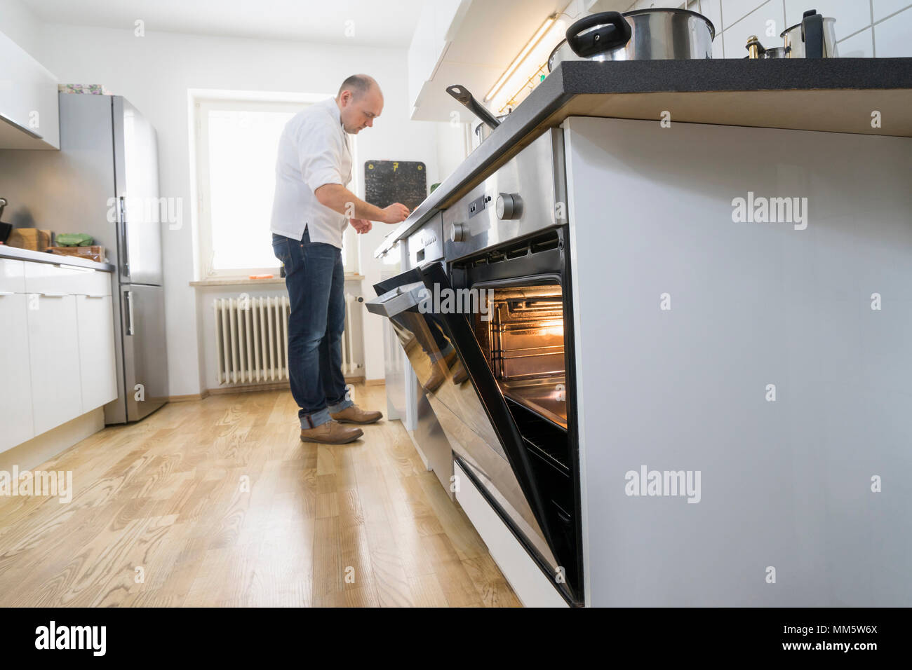 Private kitchen hi-res stock photography and images - Alamy
