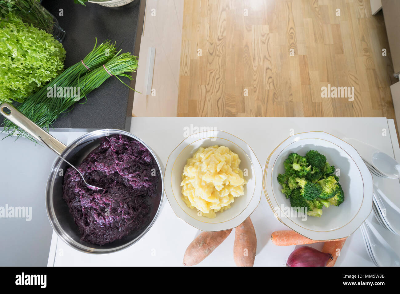 Fresh vegetable on kitchen counter Stock Photo - Alamy