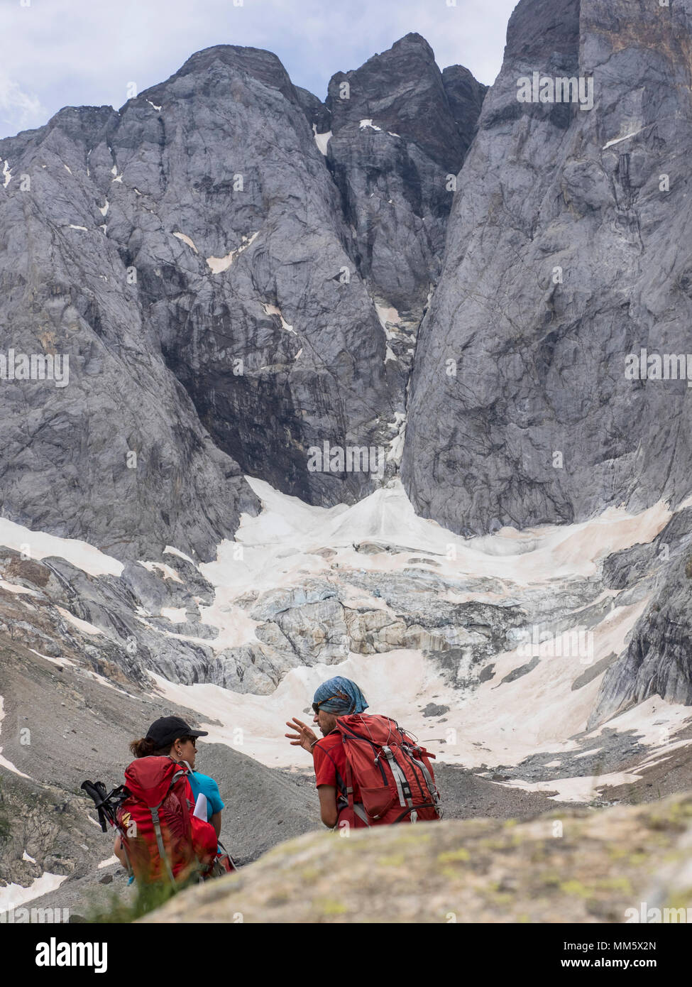 Massif De Vignemale High Resolution Stock Photography and Images - Alamy