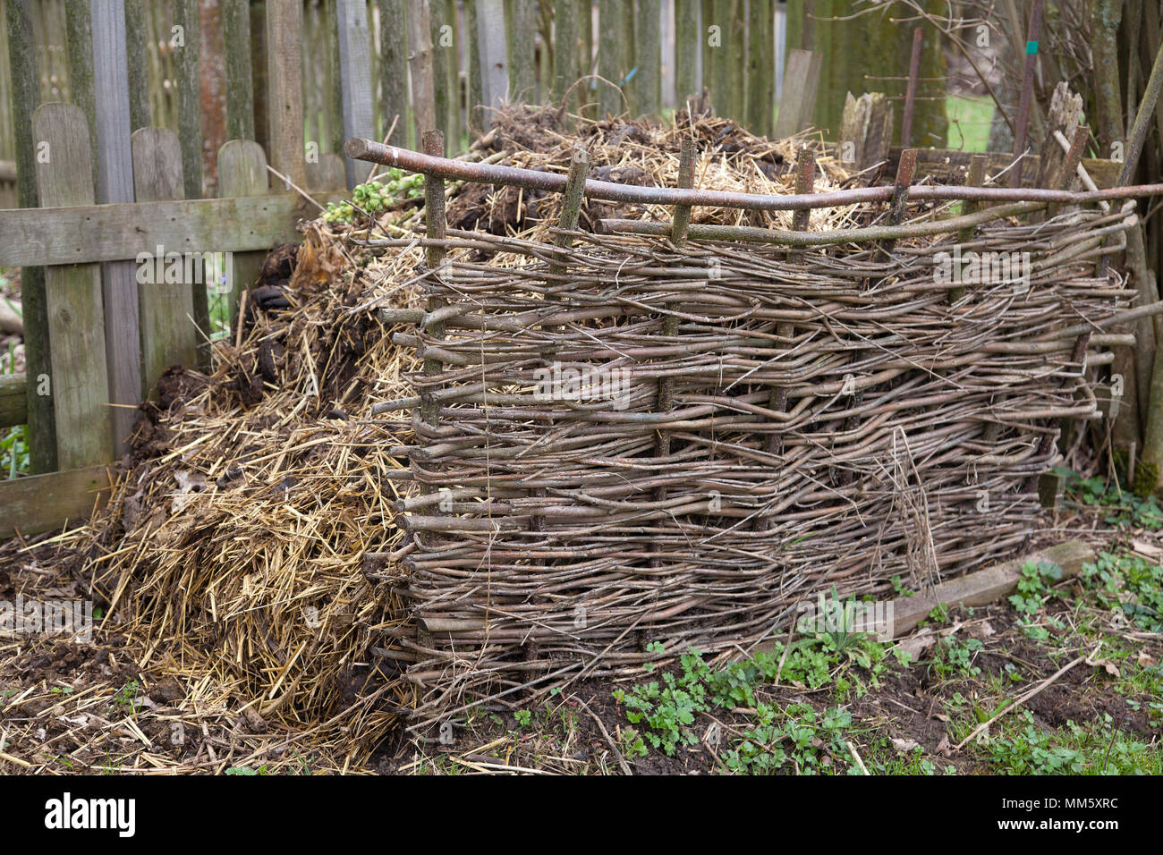 Dung heap hi-res stock photography and images - Alamy