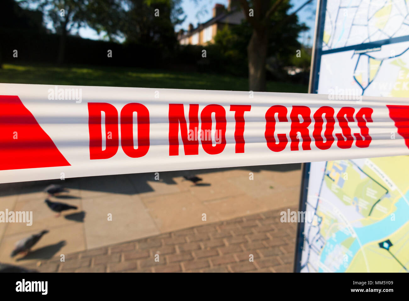 Crime scene knife hi-res stock photography and images - Alamy