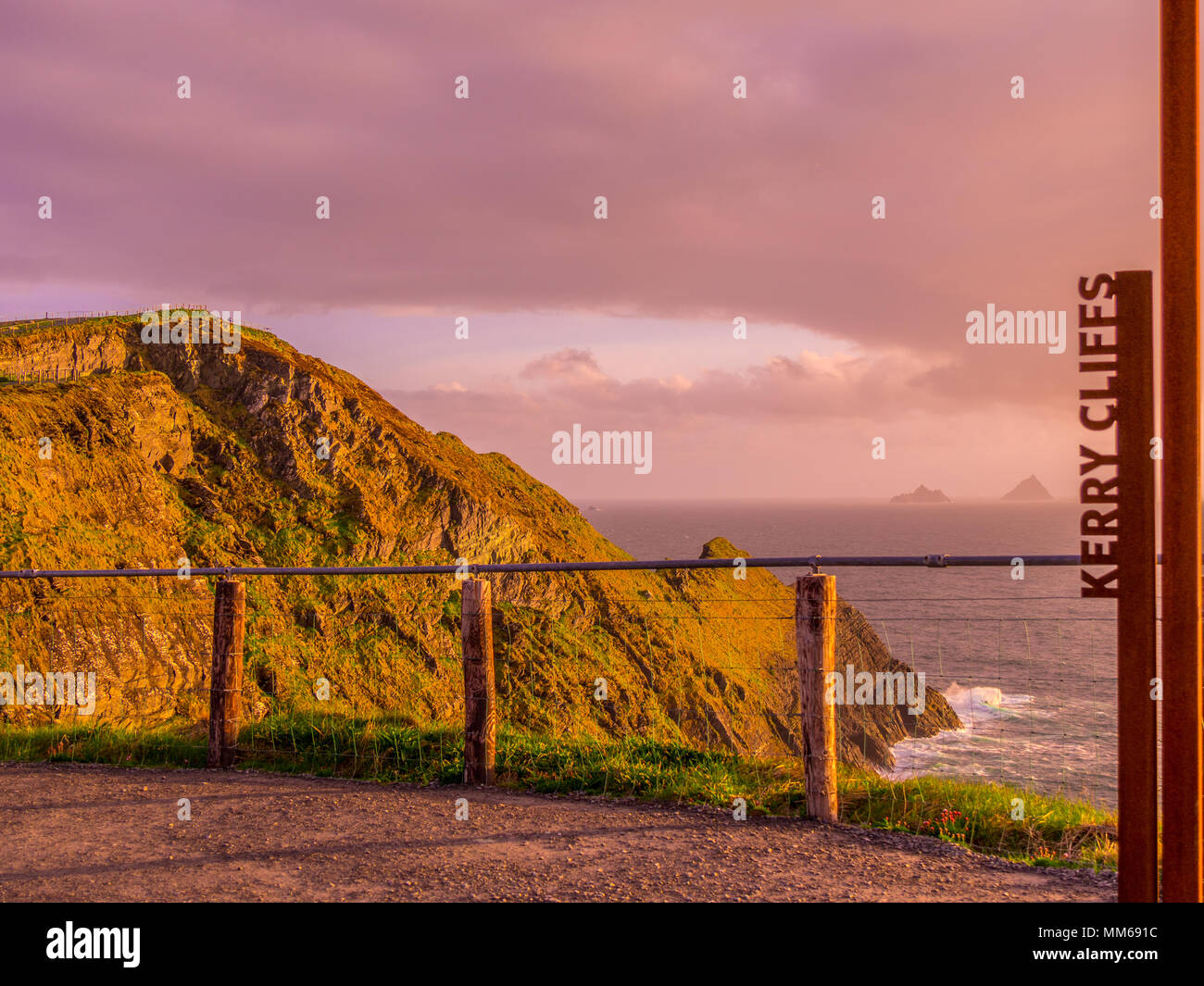 The Kerry Cliffs in Ireland - amazing sunset view Stock Photo - Alamy