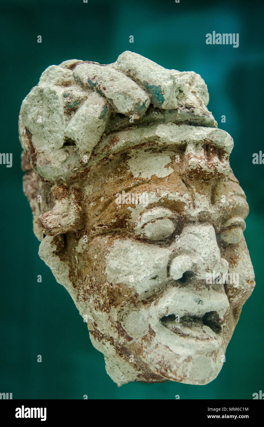 Mayan head sculpture sculpture head hi-res stock photography and images ...