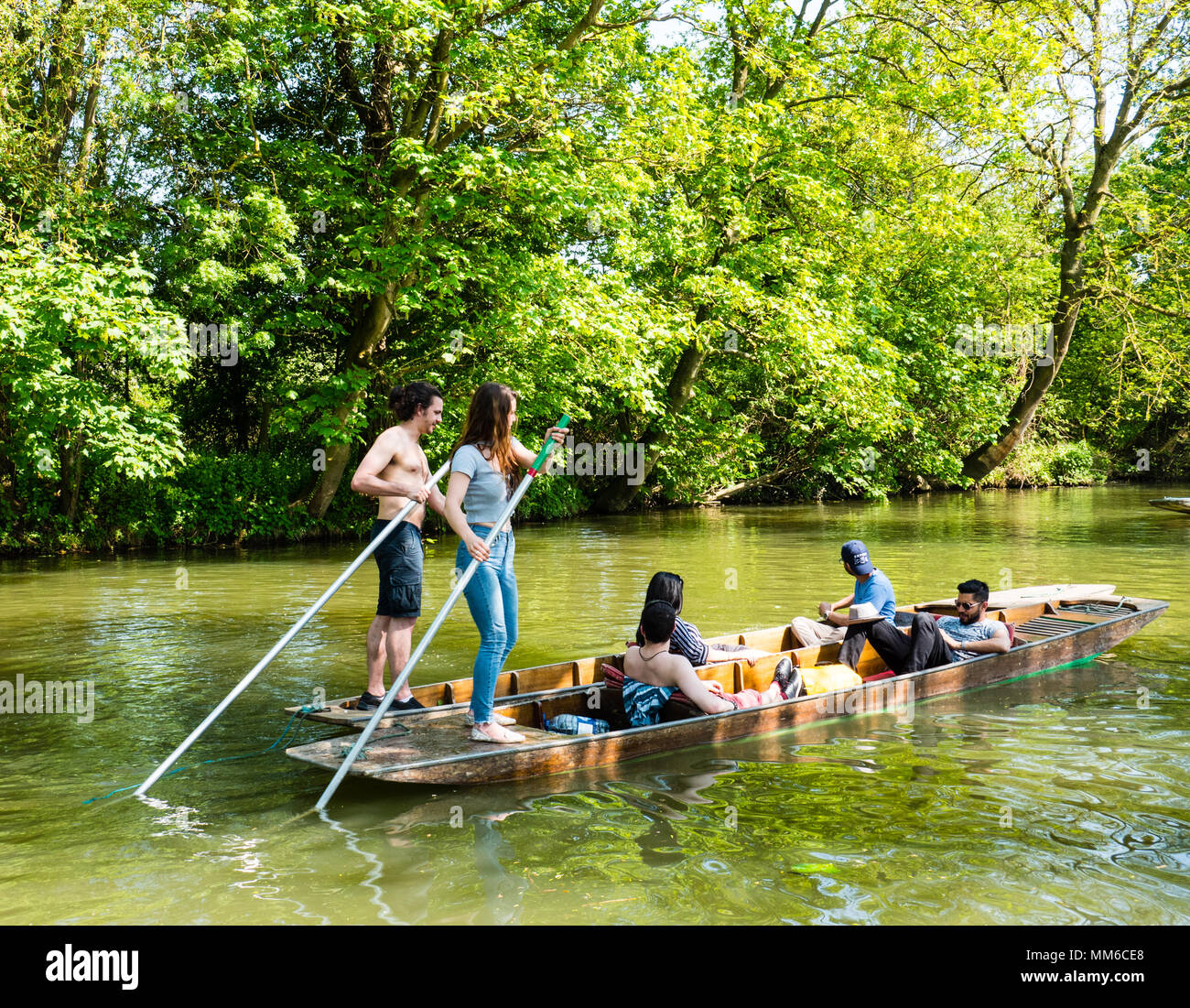 Oxford cherwell punting hi-res stock photography and images - Alamy