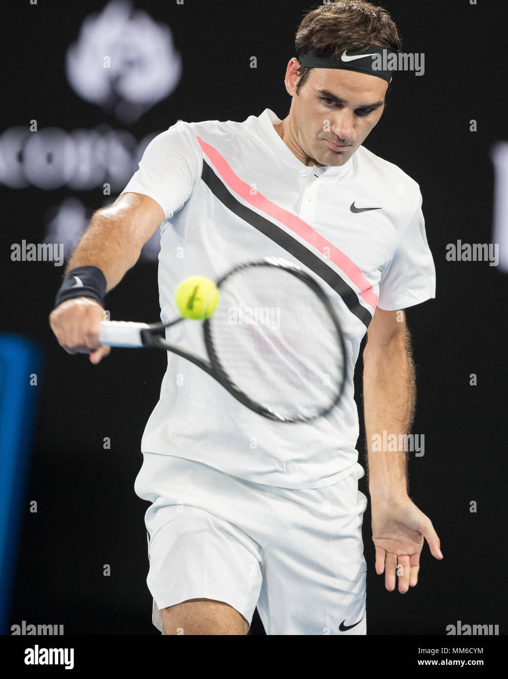 Roger federer front hi-res stock photography and images - Alamy