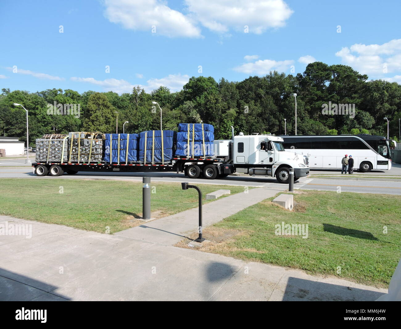 FEMA urban search and rescue task force teams from New York, Virginia ...