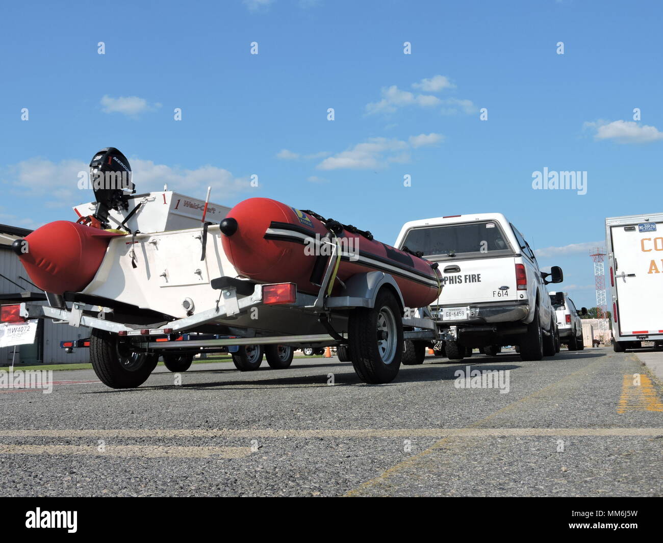 FEMA urban search and rescue task force teams from New York, Virginia ...