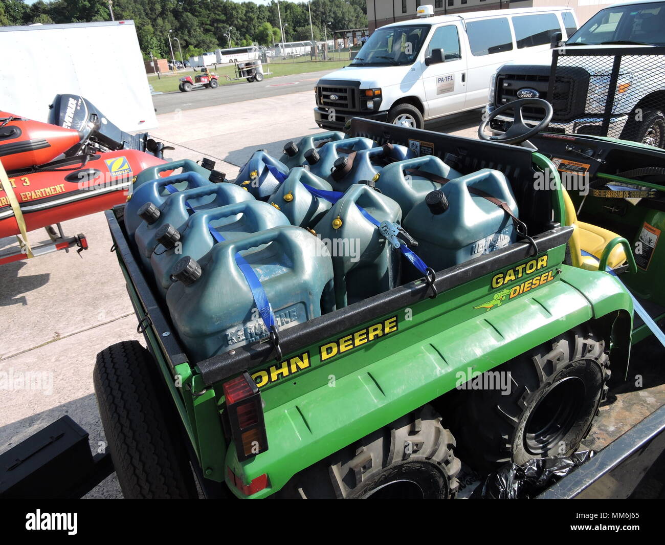 FEMA urban search and rescue task force teams from New York, Virginia ...