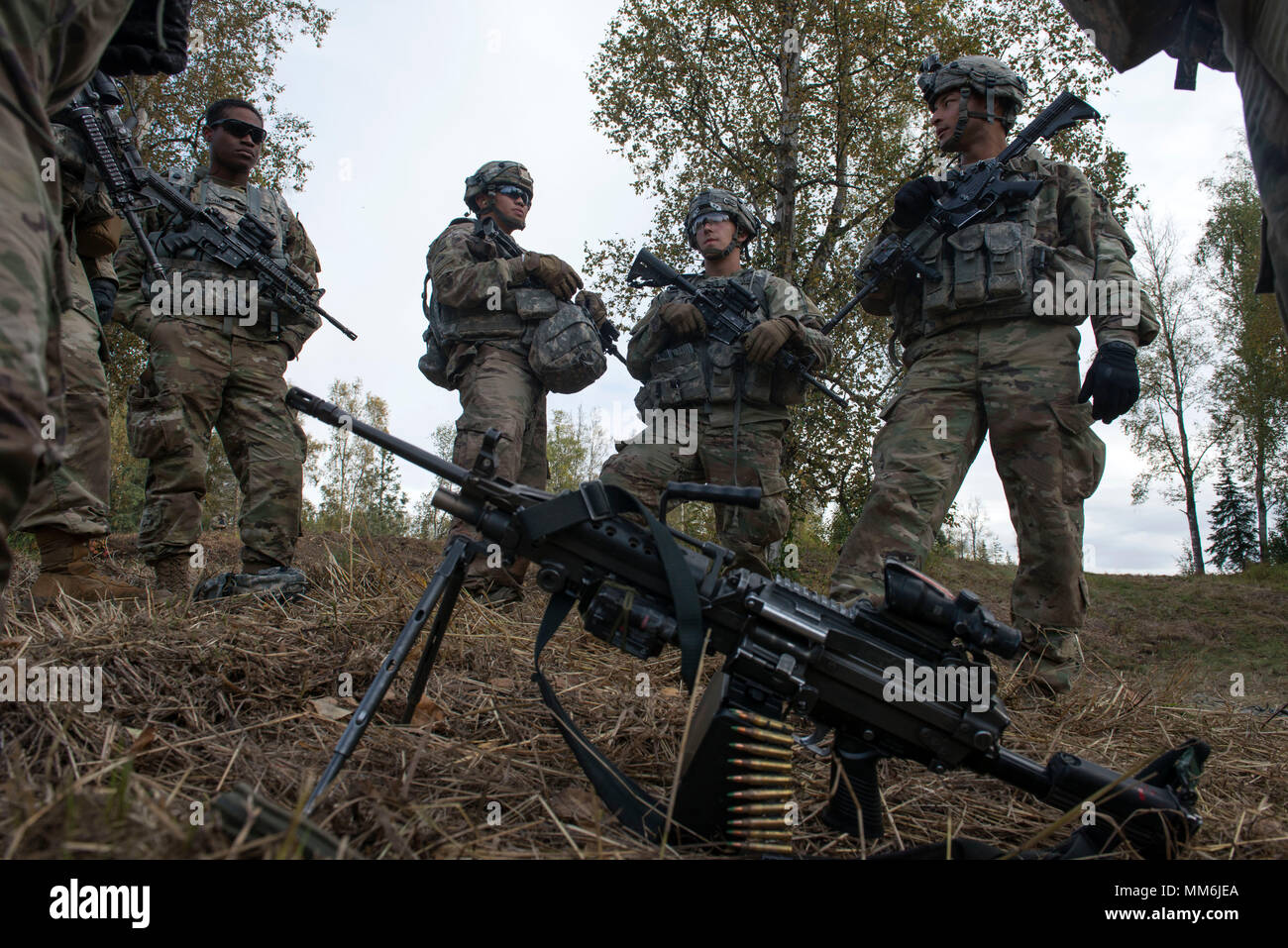 Soldiers assigned to Charlie Company, 1st Battalion, 5th Infantry ...