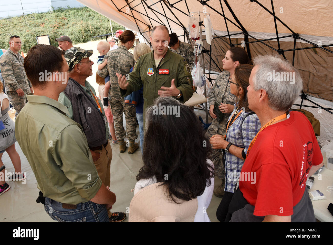 Redhawk hi-res stock photography and images - Alamy