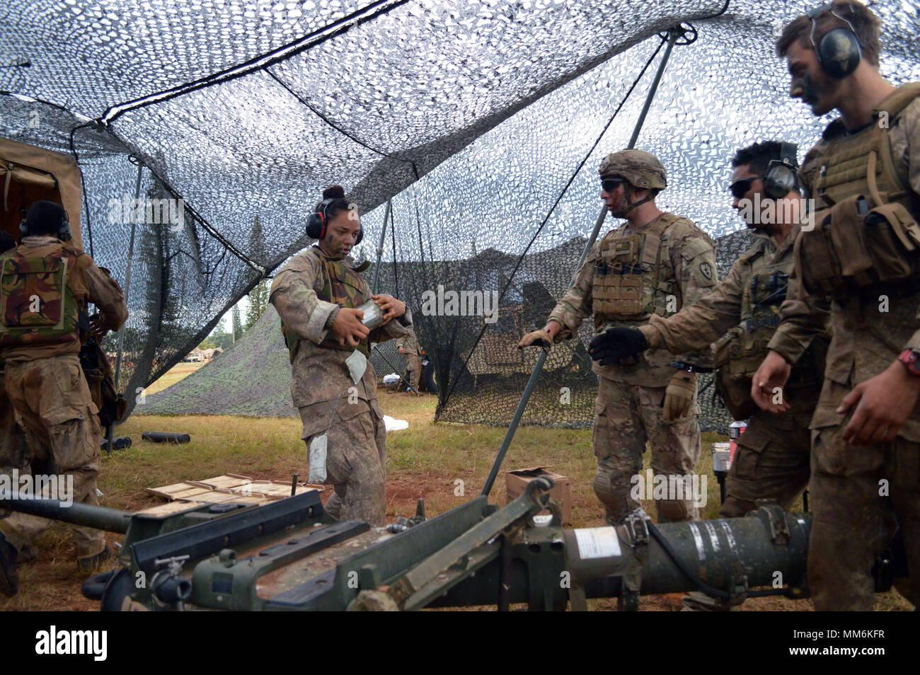 M119a3 howitzer 105mm hi-res stock photography and images - Alamy
