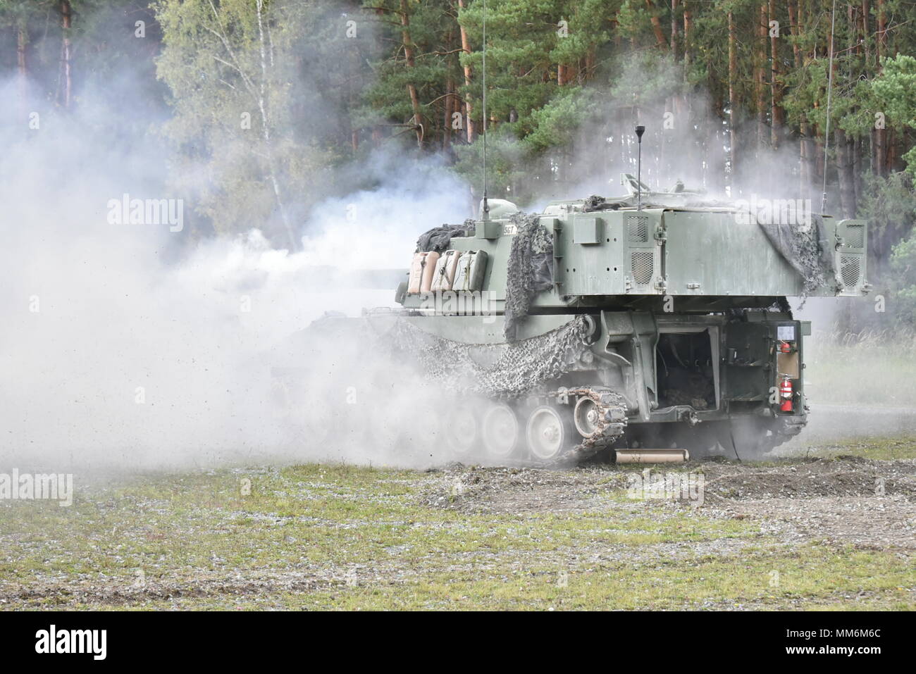 U.S. Soldiers assigned to the 3rd Battalion, 29th Field Artillery ...