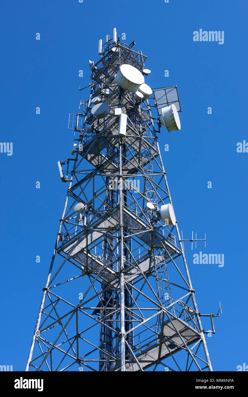 Aerial antennas mast transmitter hi-res stock photography and images - Alamy